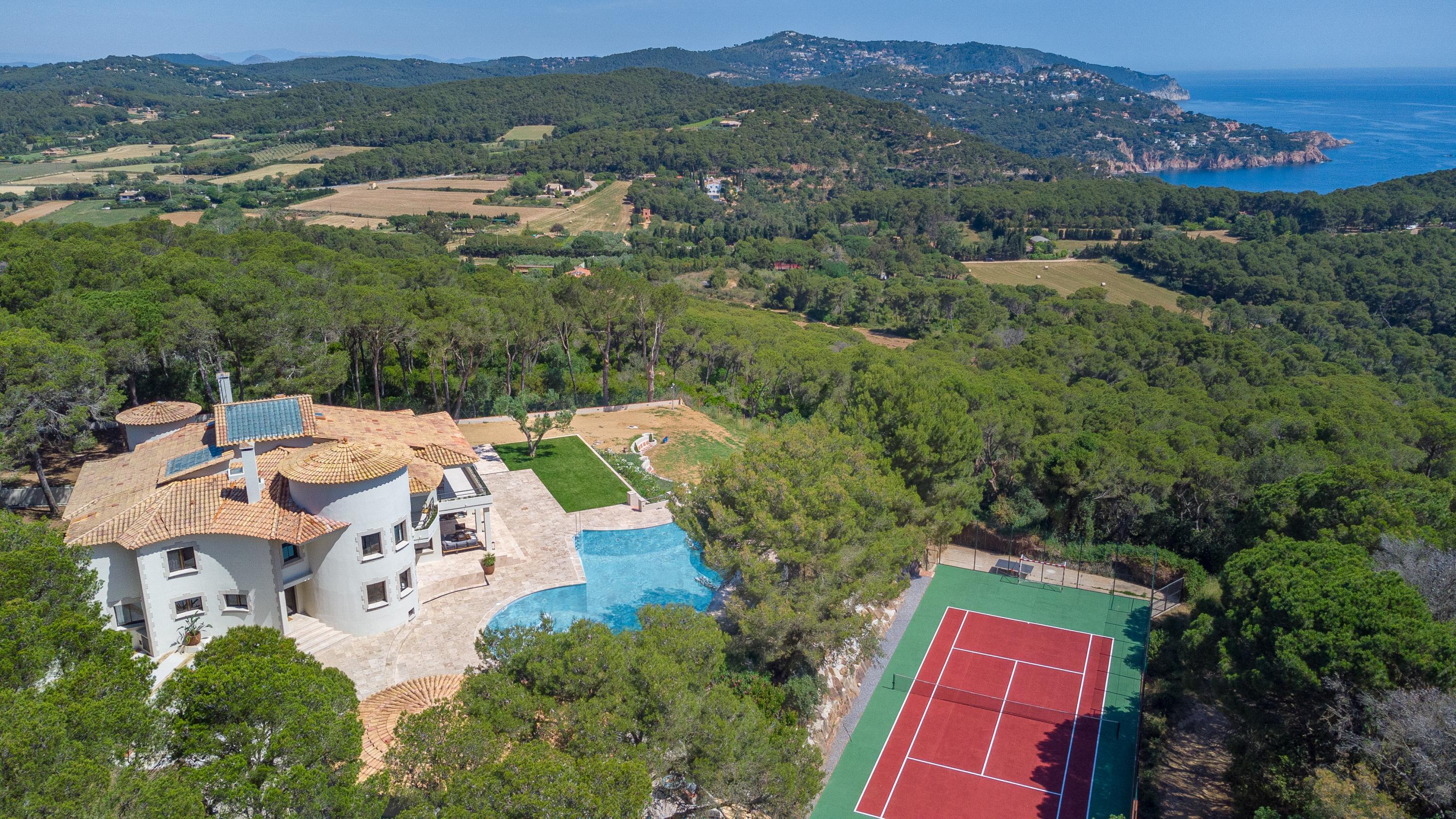 (EN) Luxury Villa with Sea Views in the Exclusive Area of Llafranc ...
