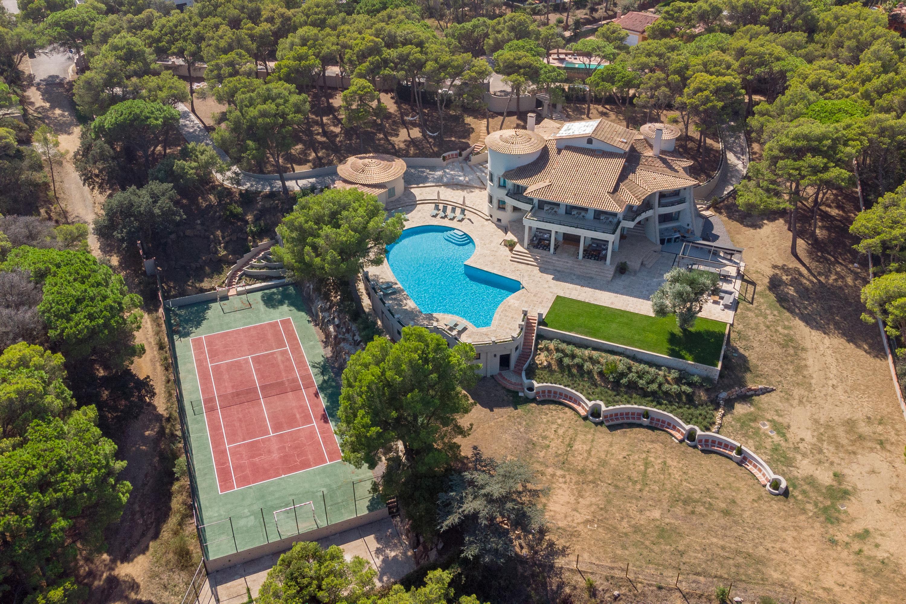 (EN) Luxury Villa with Sea Views in the Exclusive Area of Llafranc ...